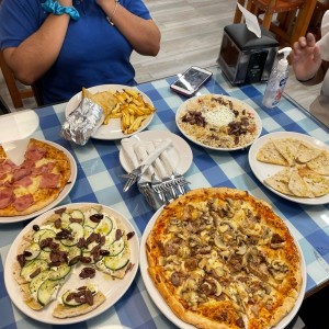 🇬🇷 Athen's Pizza (Costa Verde), Panamá | Restaurante Griega :: [Degusta]
